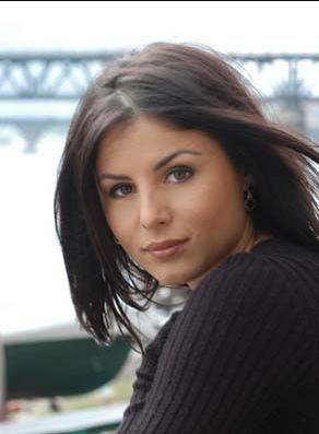 Eliza Ryciak Death Fact Check, Birthday & Age | Dead or Kicking