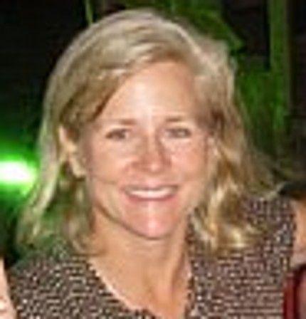 Elizabeth Benton Death Fact Check, Birthday & Age | Dead or Kicking