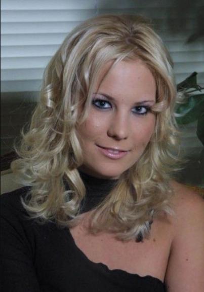 Elizabeth del Mar Death Fact Check, Birthday & Age | Dead or Kicking