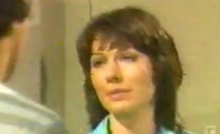 Ellen Regan Death Fact Check, Birthday & Age | Dead or Kicking