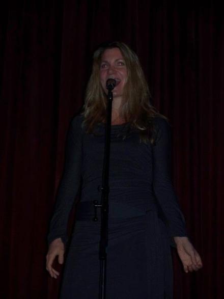 Ellen Reid Death Fact Check, Birthday & Age | Dead or Kicking