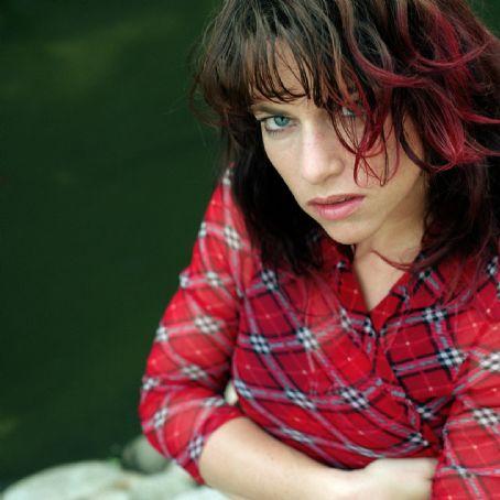 Ellen Ten Damme Death Fact Check, Birthday & Age | Dead or Kicking