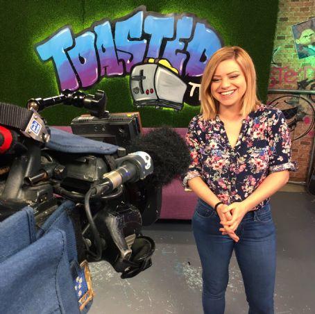 Elly Awesome Death Fact Check, Birthday & Age | Dead or Kicking