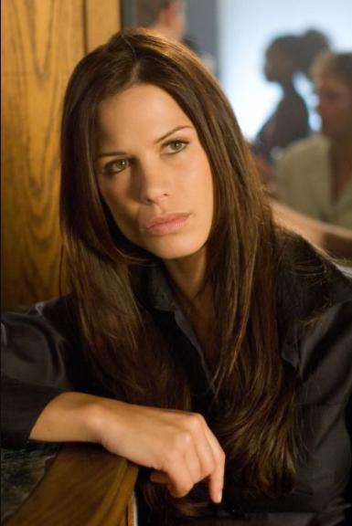 Emilia Toro Death Fact Check, Birthday & Age | Dead or Kicking