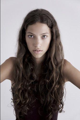 Emily Carter Death Fact Check, Birthday & Age | Dead or Kicking