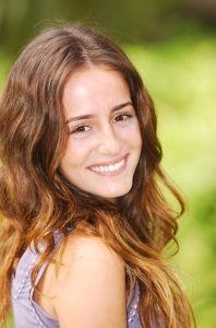 Érika Mader Death Fact Check, Birthday & Age | Dead or Kicking