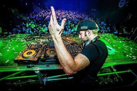 Excision Death Fact Check, Birthday & Age | Dead or Kicking