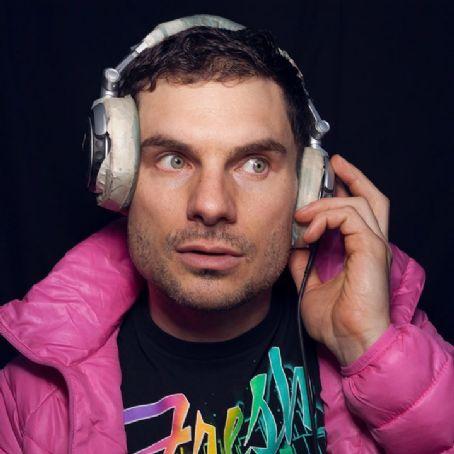 Flula Borg Death Fact Check, Birthday & Age | Dead or Kicking
