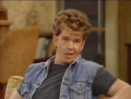 Frank Lloyd Death Fact Check, Birthday & Age | Dead or Kicking