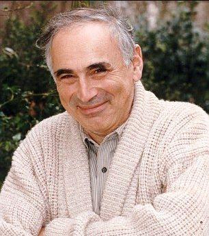 Frederic Raphael Death Fact Check, Birthday & Age | Dead or Kicking