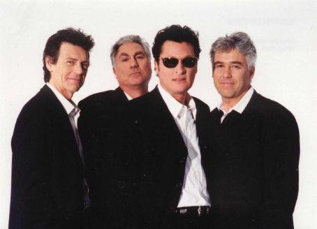 Golden Earring Death Fact Check, Birthday & Age | Dead or Kicking