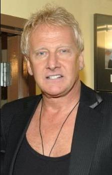 Graham Russell Death Fact Check, Birthday & Age | Dead or Kicking