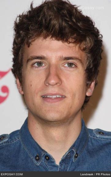 Greg James Death Fact Check, Birthday & Age | Dead or Kicking
