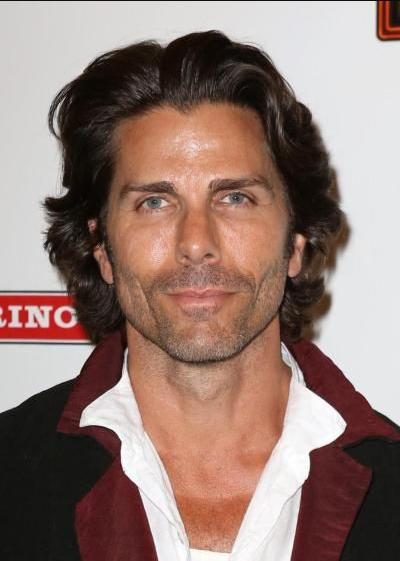 Greg Lauren Death Fact Check, Birthday & Age | Dead or Kicking