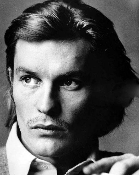 Helmut Berger Death Fact Check, Birthday & Age | Dead or Kicking