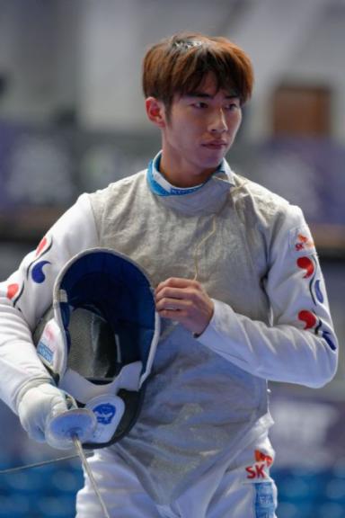 Heo Jun Death Fact Check, Birthday & Age | Dead or Kicking