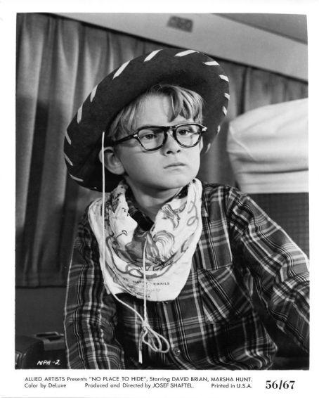 Hugh Corcoran Death Fact Check, Birthday & Age | Dead or Kicking