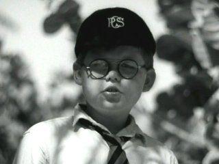 Hugh Edwards Death Fact Check, Birthday & Age | Dead or Kicking