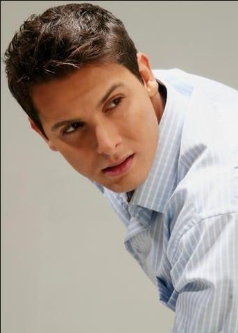 Hugo Vásquez Death Fact Check, Birthday & Age | Dead or Kicking