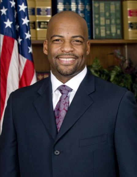 Isadore Hall, III Death Fact Check, Birthday & Age | Dead or Kicking