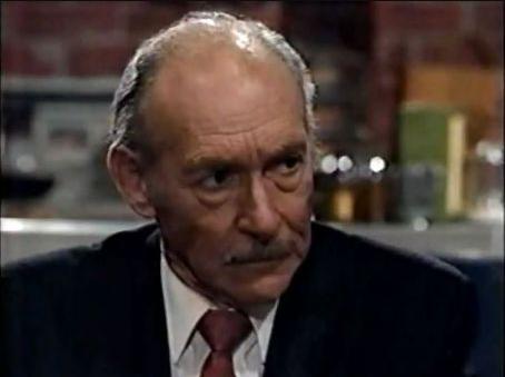 Jack Axelrod Death Fact Check, Birthday & Age | Dead or Kicking