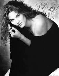 Jacqueline Collen Death Fact Check, Birthday & Age | Dead or Kicking