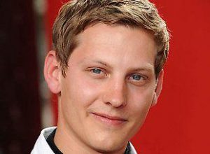 James Sutton Death Fact Check, Birthday & Age | Dead or Kicking