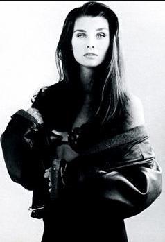 Jane Powers Death Fact Check, Birthday & Age | Dead or Kicking