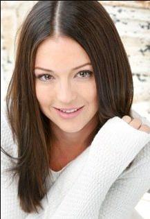 Janelle Froehlich Death Fact Check, Birthday & Age | Dead or Kicking