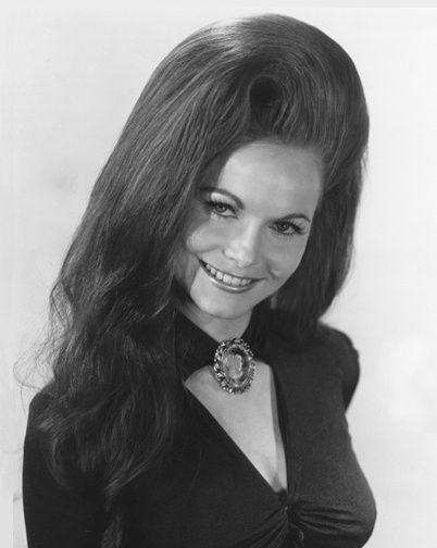 Jeannie C. Riley Death Fact Check, Birthday & Age | Dead or Kicking