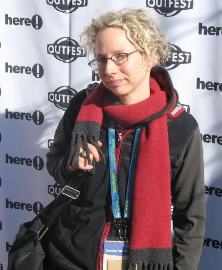 Jennie Livingston Death Fact Check, Birthday & Age | Dead or Kicking