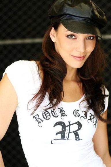 Jennifer Wiggins Death Fact Check, Birthday & Age | Dead or Kicking