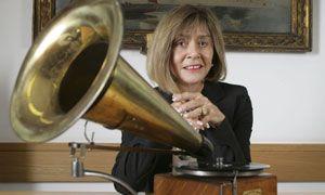 Joan Washington Death Fact Check, Birthday & Age | Dead or Kicking