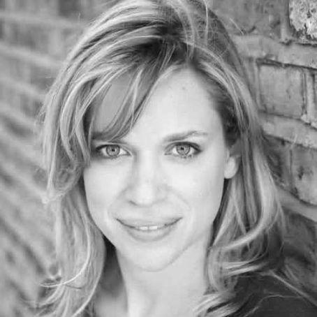 Joanna Carolan Death Fact Check, Birthday & Age | Dead or Kicking