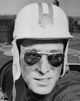 John Weitz Death Fact Check, Birthday & Age | Dead or Kicking