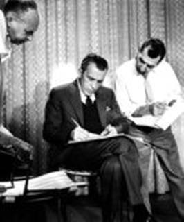 John Wray Death Fact Check, Birthday & Age | Dead or Kicking