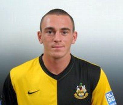 Jonathan Brown Death Fact Check, Birthday & Age | Dead or Kicking