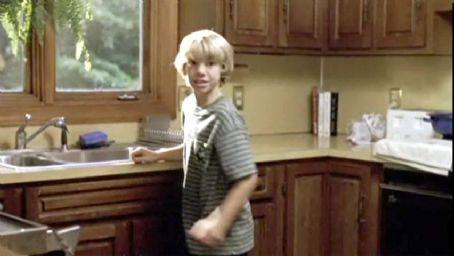 Jonathan Furr Death Fact Check, Birthday & Age | Dead or Kicking