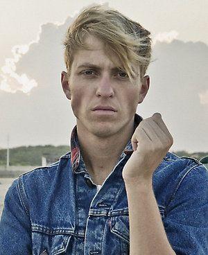 Jonathan Pierce Death Fact Check, Birthday & Age | Dead or Kicking