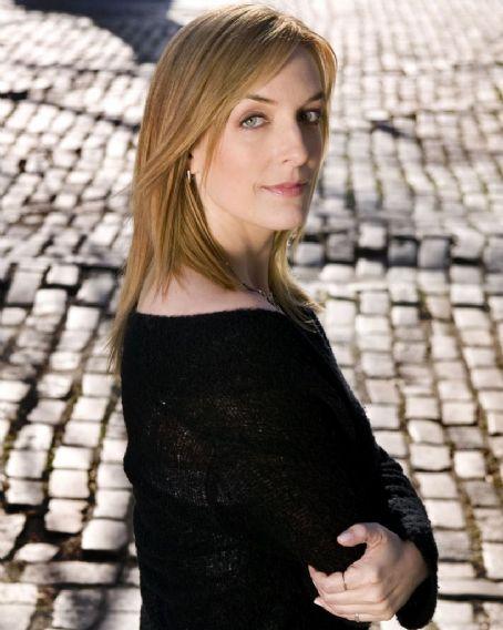 Julia Murney Death Fact Check, Birthday & Age | Dead or Kicking