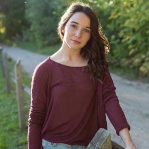 Kally Berard Death Fact Check, Birthday & Age | Dead or Kicking