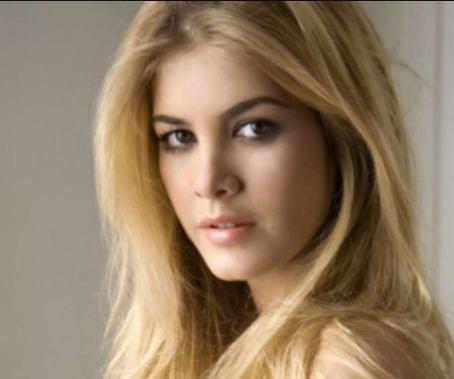 Kat Torres Death Fact Check, Birthday & Age | Dead or Kicking