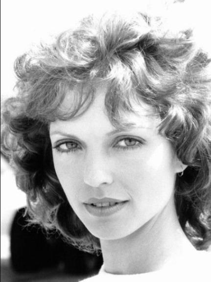 Kathryn Witt Death Fact Check, Birthday & Age | Dead or Kicking