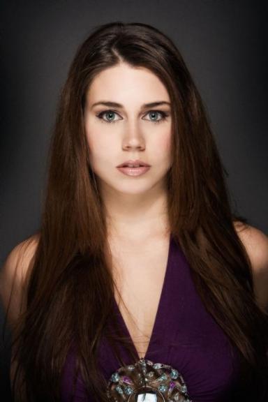 Kelly Anne Lyons Death Fact Check, Birthday & Age | Dead or Kicking