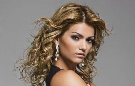 Kelly Key Death Fact Check, Birthday & Age | Dead or Kicking