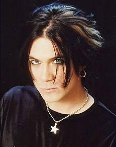 Keri Kelli Death Fact Check, Birthday & Age | Dead or Kicking