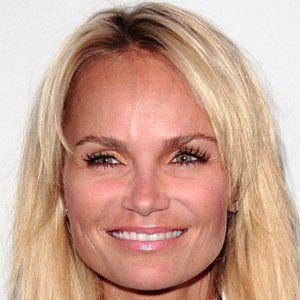 Kristin Chenoweth Death Fact Check, Birthday & Age | Dead or Kicking