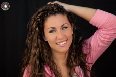 Kristin McKenzie Death Fact Check, Birthday & Age | Dead or Kicking