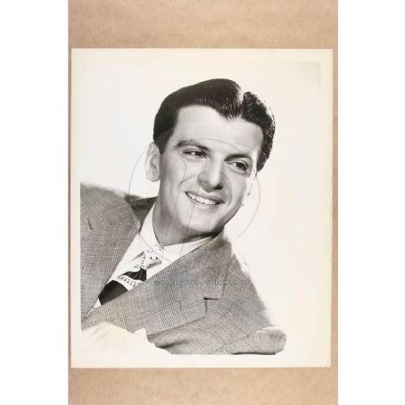 Larry Douglas Death Fact Check, Birthday & Date of Death