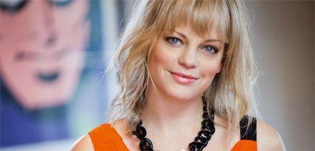 Laura Hill Death Fact Check, Birthday & Age | Dead or Kicking